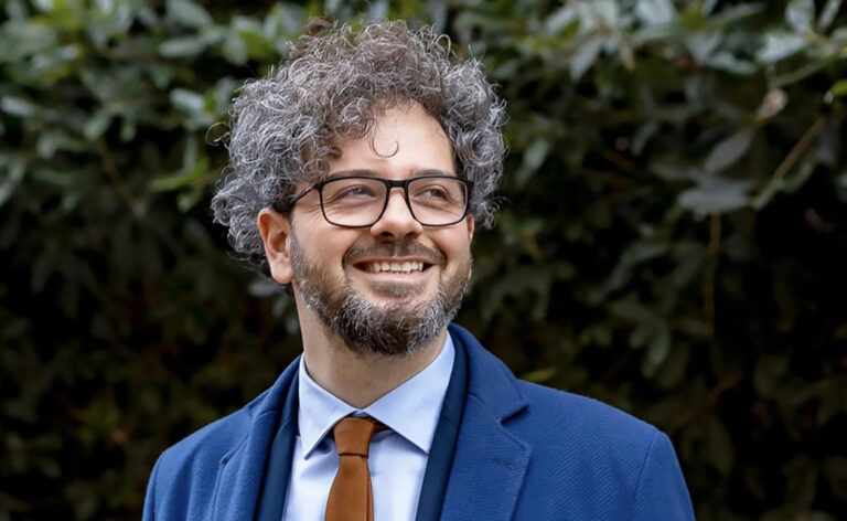 Seduta inaugurale del primo Consiglio comunale nel Cortile d’Onore di ...