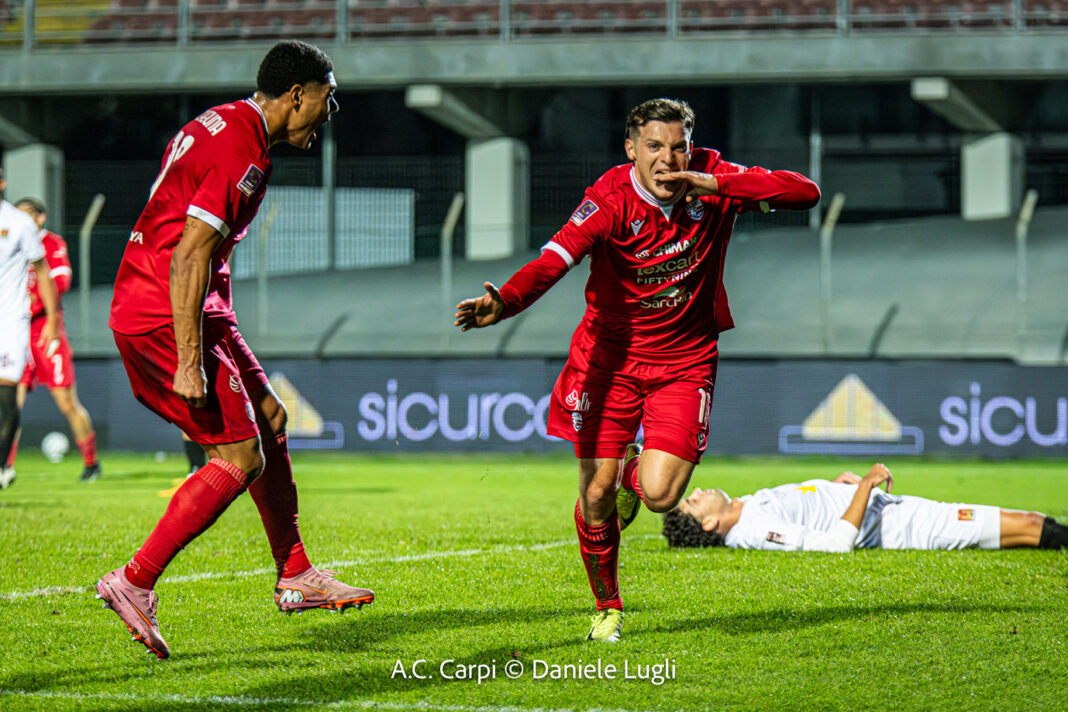 Carpi, notte magica al Cabassi: 2-0 al Livorno nel segno di Stanzani e ...